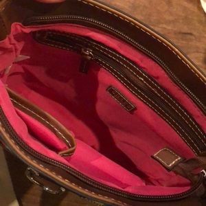 Chaps | Bags | Nwt Chaps Floral Leather Multi Pocket Purse | Poshmark